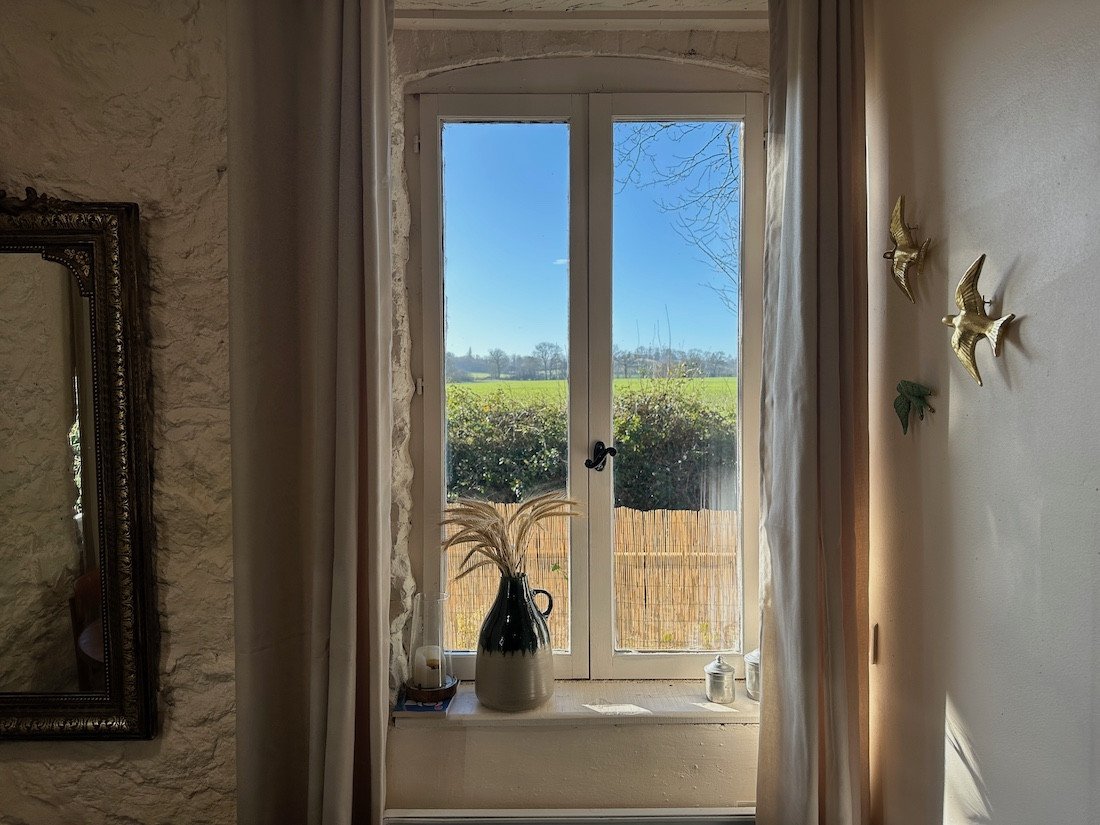 Adorable maison de garde-barrière · Les Belles Maisons